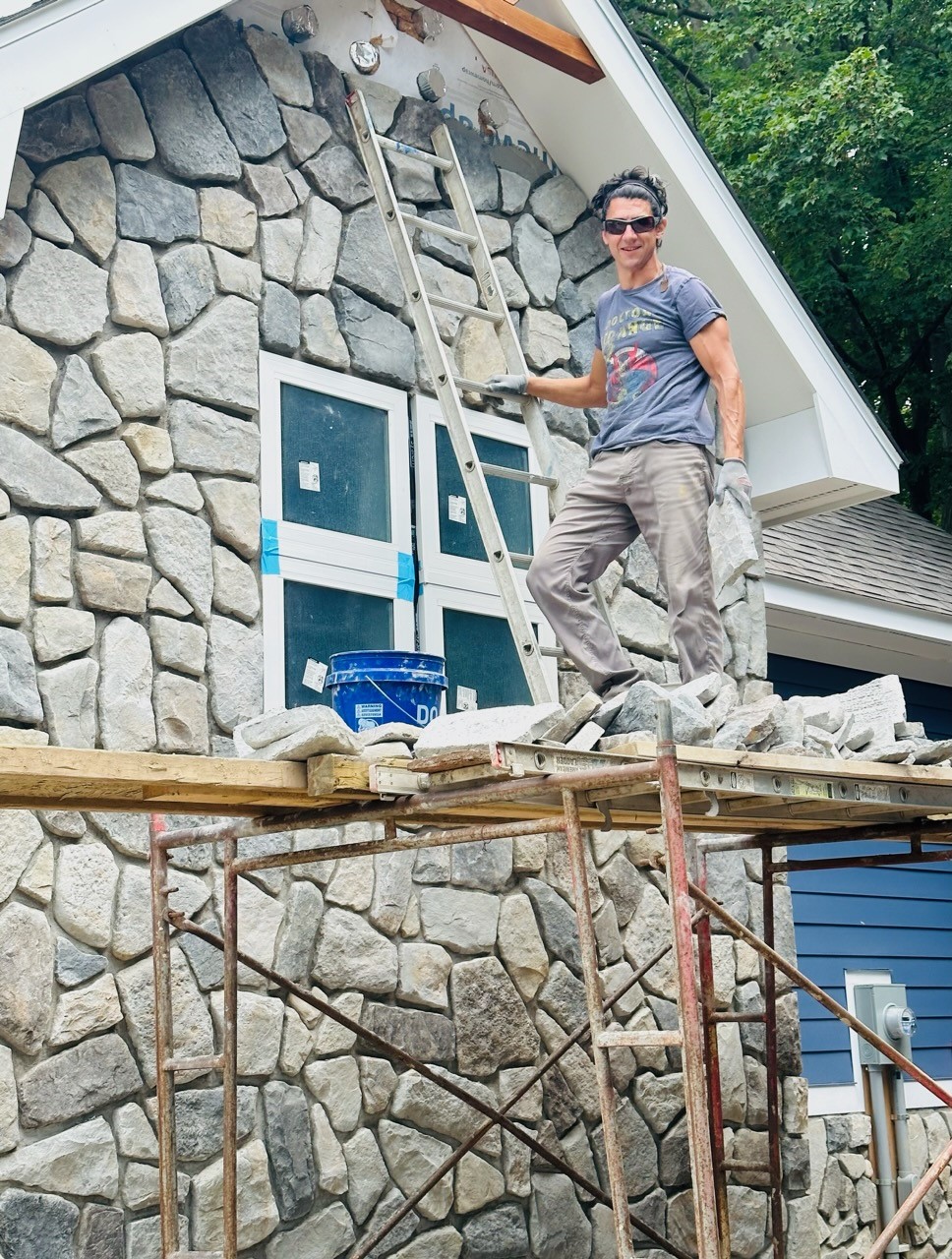 background | RUTHERFORD GARDENS